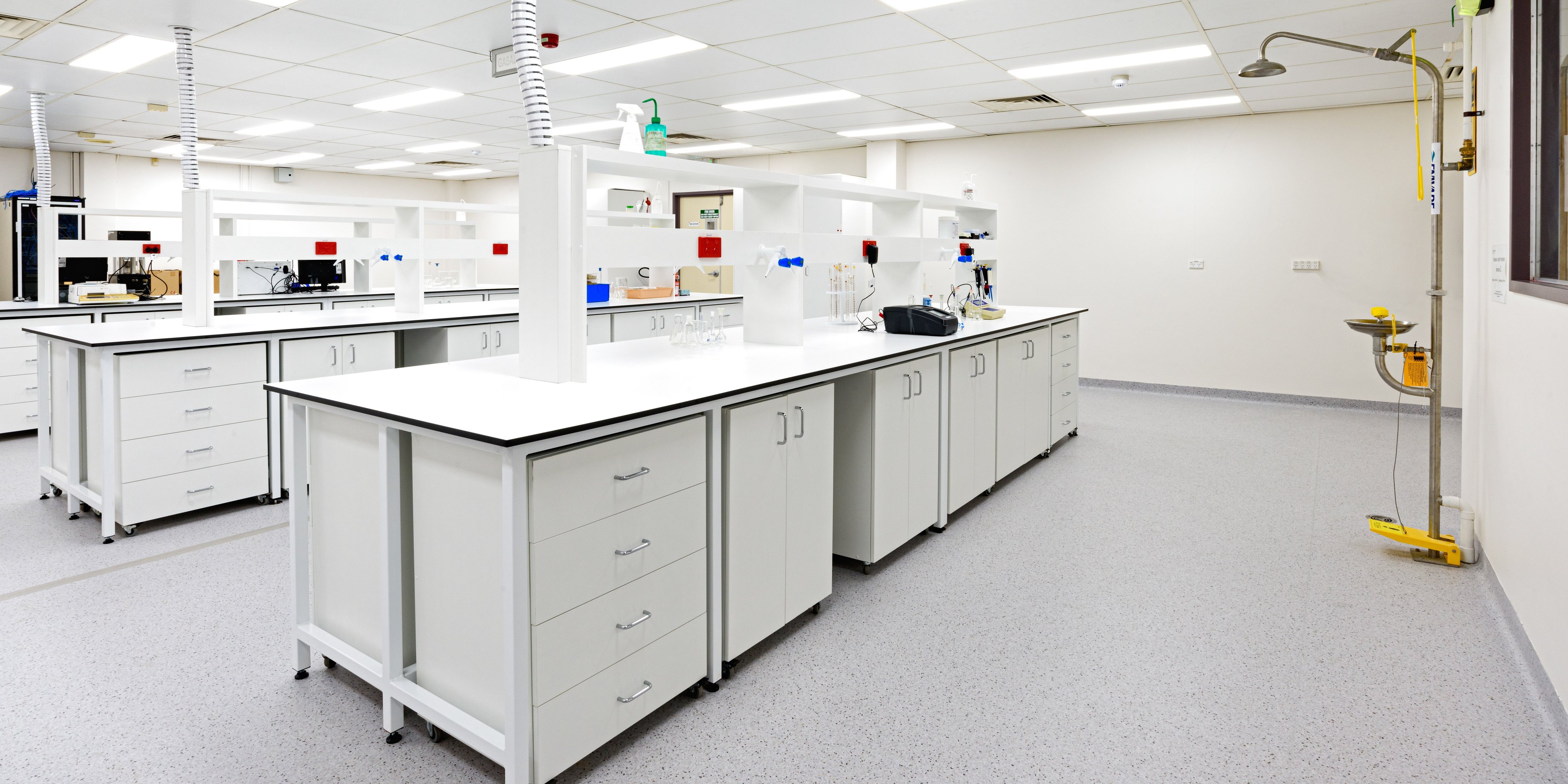 Top 5 Laboratory Design Trends | Amicus