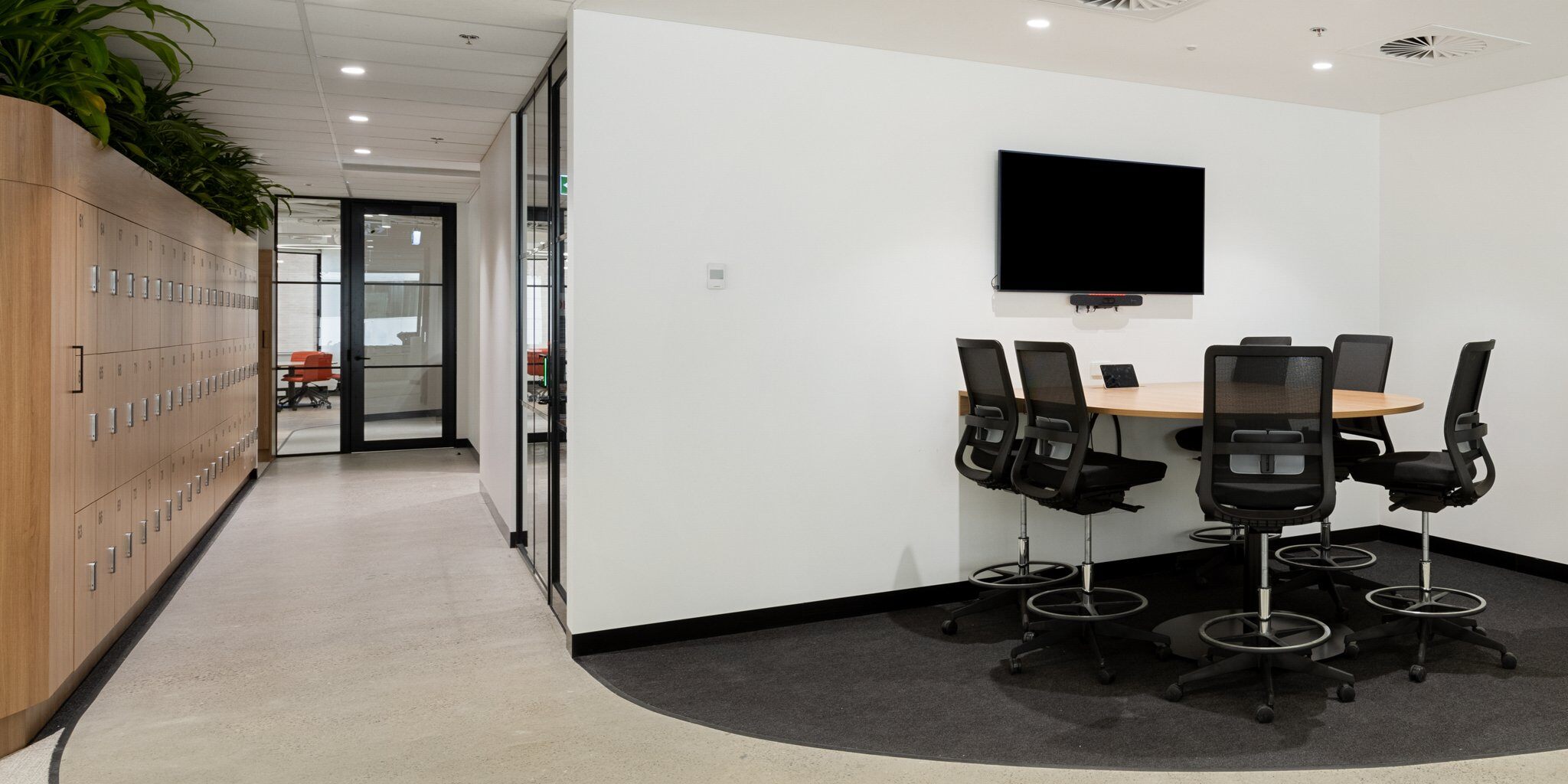 Digital workspace solutions for remote and hybrid teams | Amicus